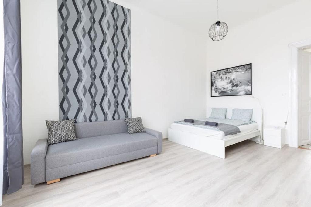 Modern Stay with Desk & Monitor, TV, Budapest (tarifs actualisés, 2026)