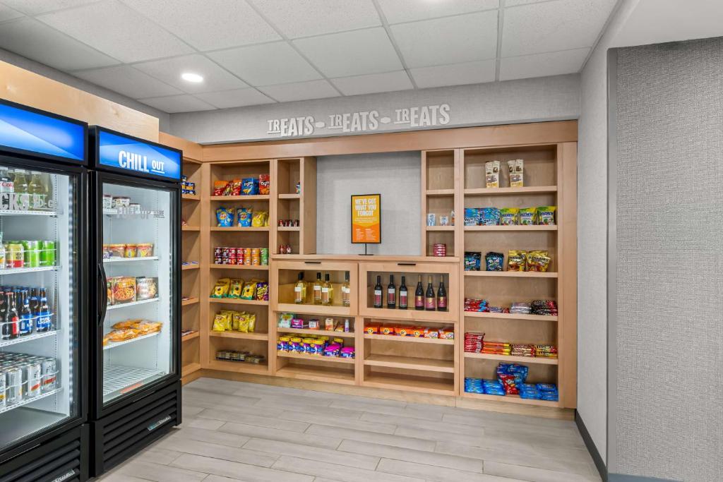 Hampton Inn & Suites Charlotte-Airport, Charlotte (updated prices 2025)