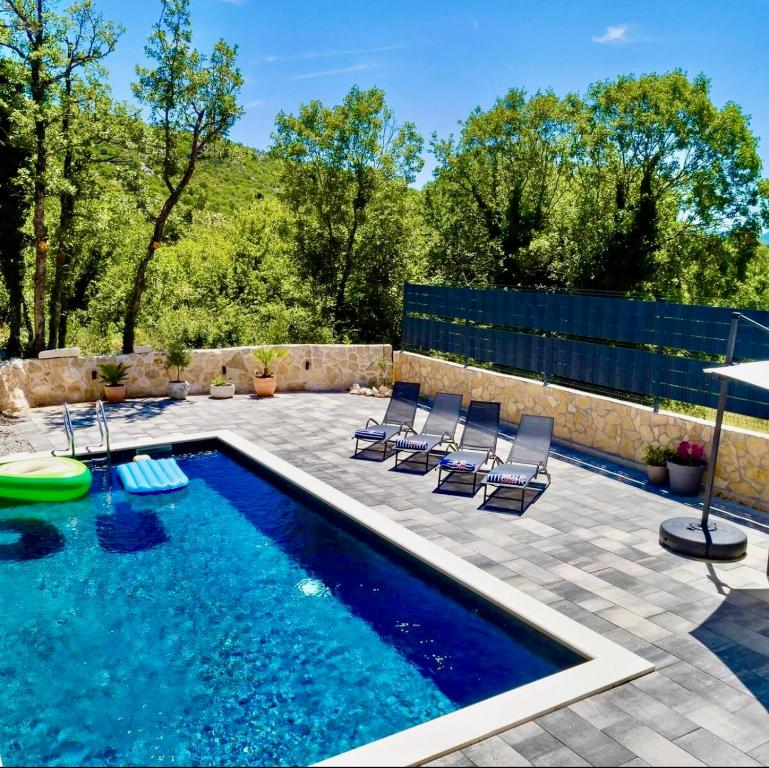 Luxury Villa Andrea Vrzika in forest near the sea, Zagvozd (updated ...