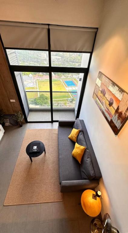 The Establishment Bangsar #2216 by Ouki, Kuala Lumpur (tarifs ...