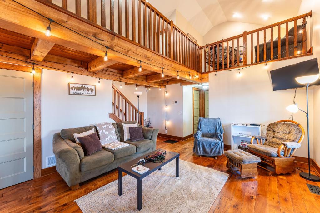 Robin Crest with Hot Tub, Sleepy Hollow (updated prices 2026)