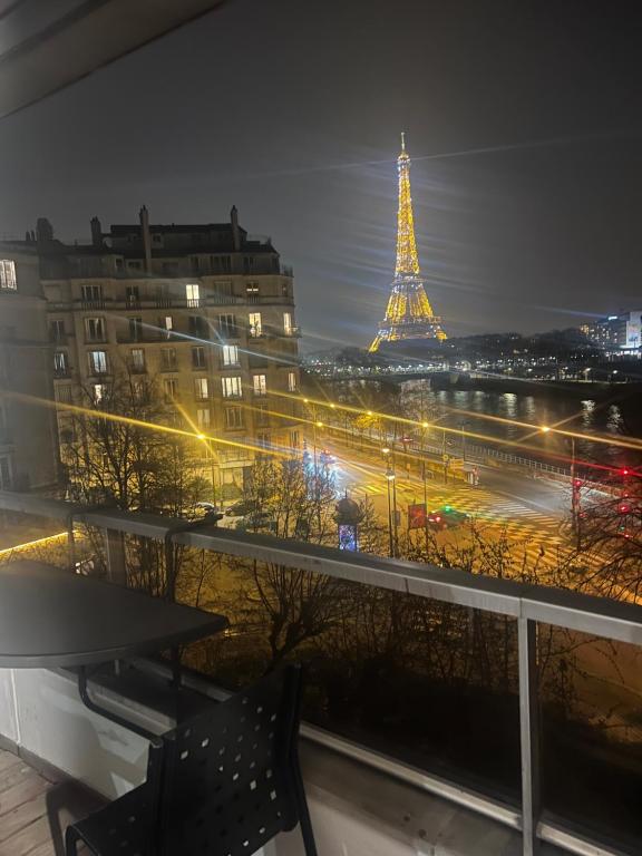 Luxury Suite View Eiffel Tower Paris 16th Trocadero, Paris (updated prices 2025)