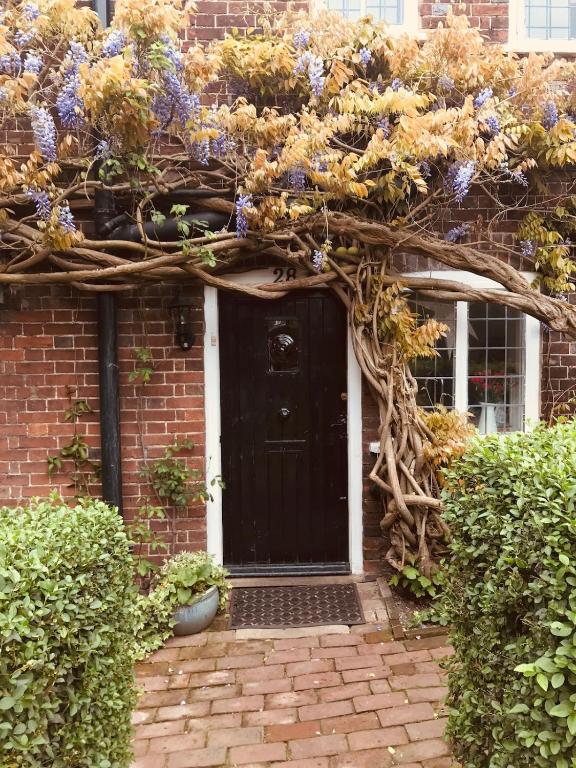 Wisteria Cottage