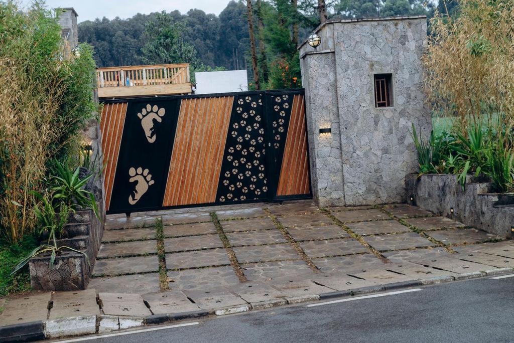 Footprints - Kinigi, Kinigi (updated prices 2026)