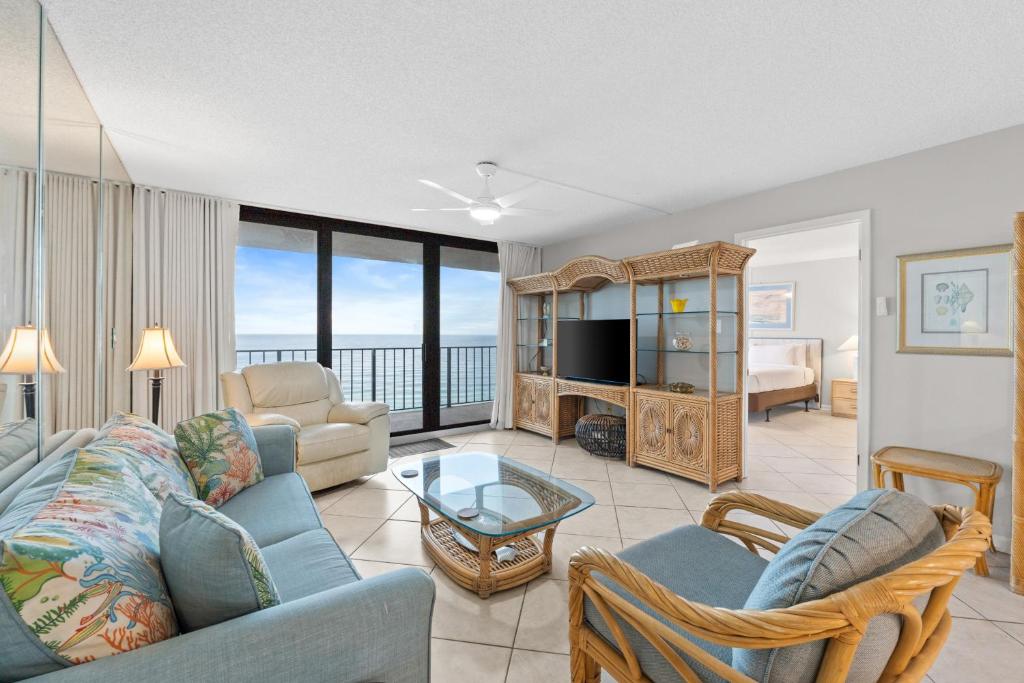 Edgewater Beach Resort #811 Tower 3 by Book That Condo, Panama City ...
