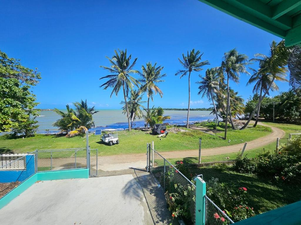 Mami Ana Beach House, The Oceanfront Rest Hideaway !, Ceiba (updated ...