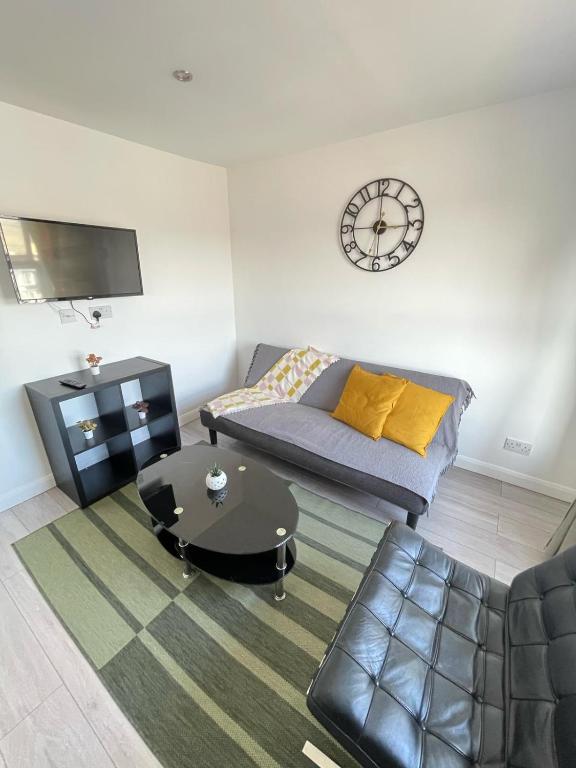 Smart Homes, London (updated prices 2026)
