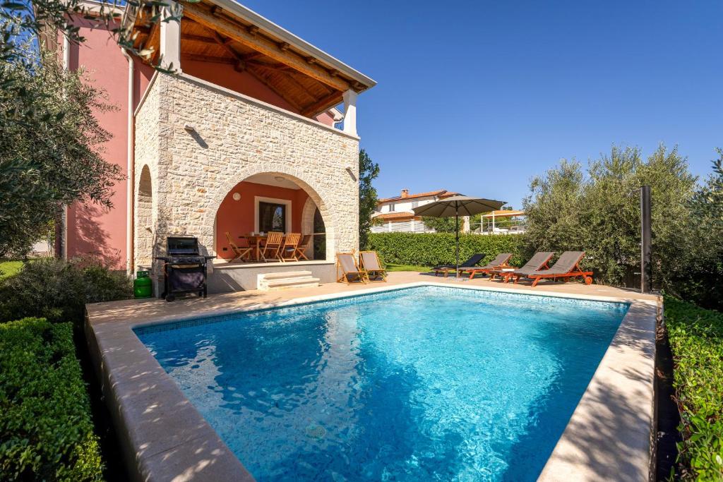 Villa Casa Rea Mit Pool Und Panoramameerblick, Poreč (updated prices 2025)