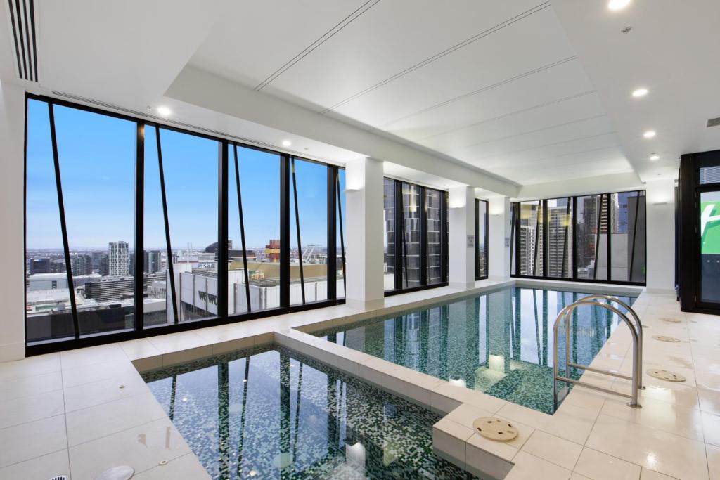 REST Southern Cross, Melbourne (updated prices 2026)