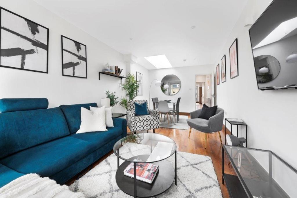 Huge Shoreditch Apartment- Private Roof Terrace, London (updated prices ...