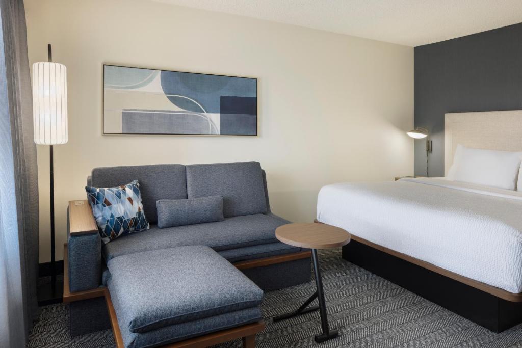 Courtyard by Marriott Springfield Airport, Springfield (updated prices ...