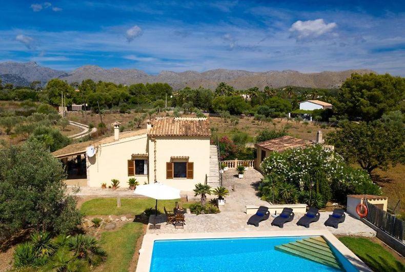 Beautiful country house in Port Pollensa by Renthousing, Pollença ...