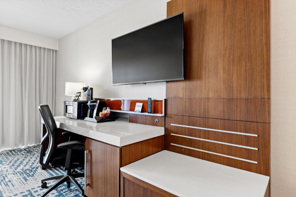 Delta Hotels by Marriott Mount Pleasant, Racine (updated prices 2025)