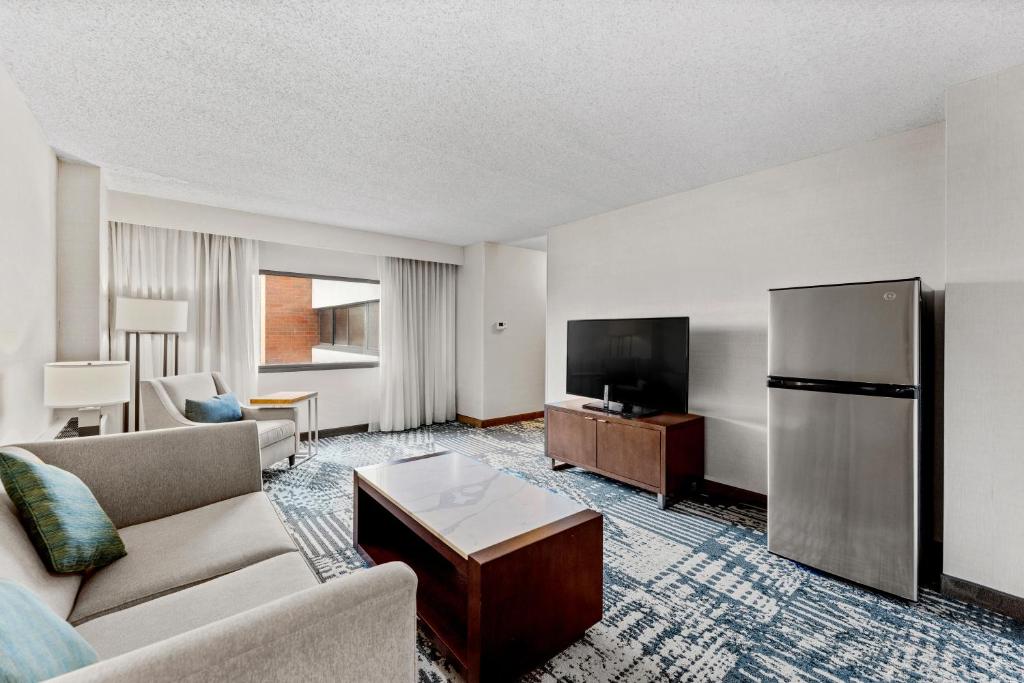 Delta Hotels by Marriott Mount Pleasant, Racine (updated prices 2025)