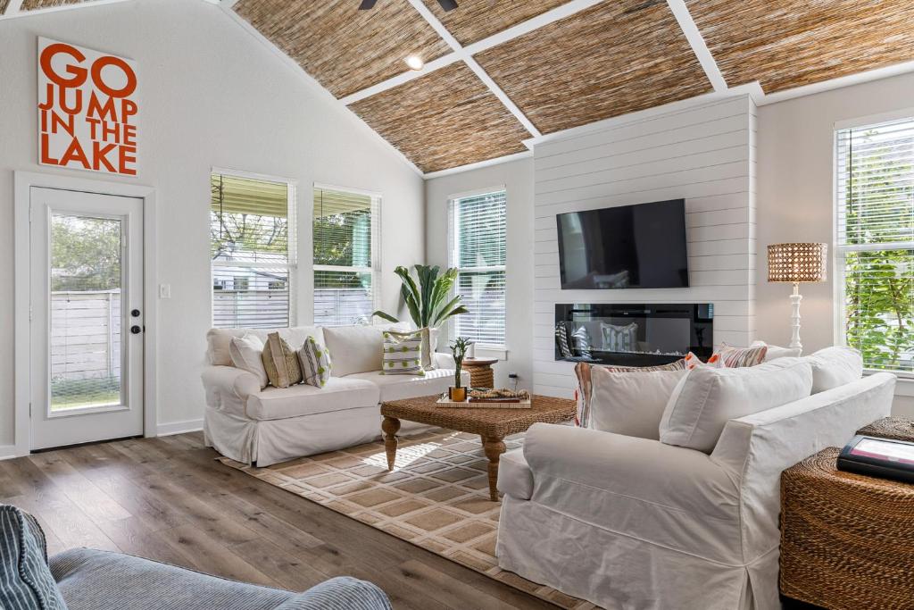 Lakin' It Easiest, Cottonwood Shores (updated prices 2025)