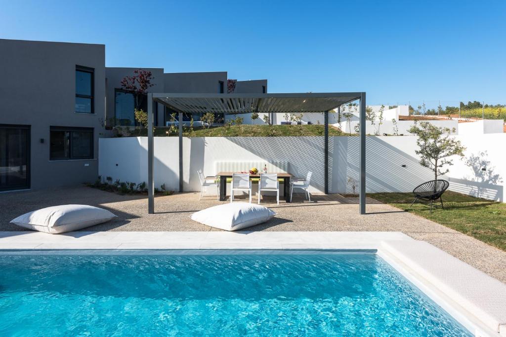 Theeta Villas by RentalsPro - Metamorfosi Halkidiki, Metamorfosi ...