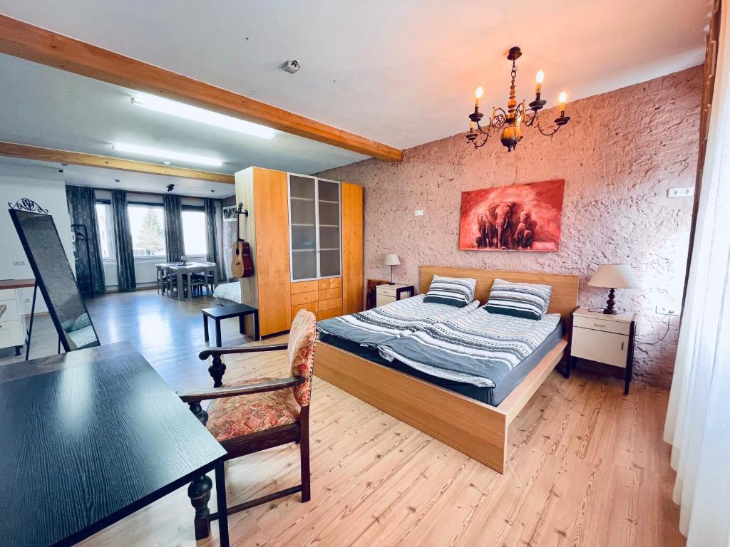 Atelier Wehingen, Mettlach (updated prices 2026)