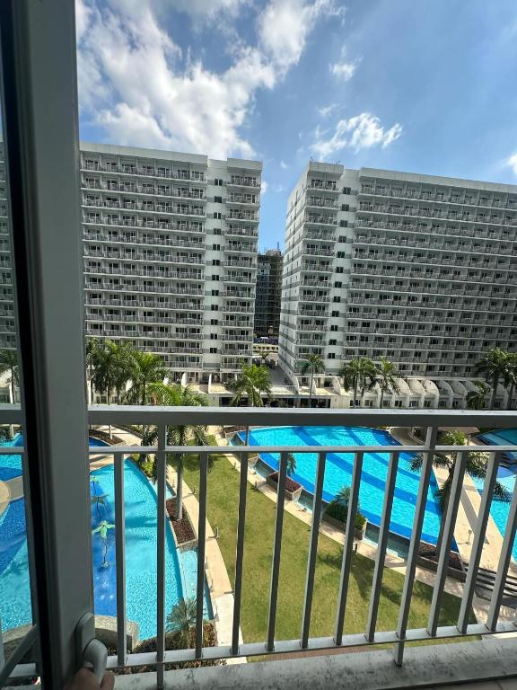 Shell Residences pool view, Manila (precios actualizados 2025)