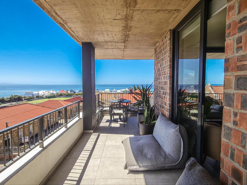 Salt & Sky Penthouse - Mossel Cove 304, Mossel Bay (updated prices 2025)