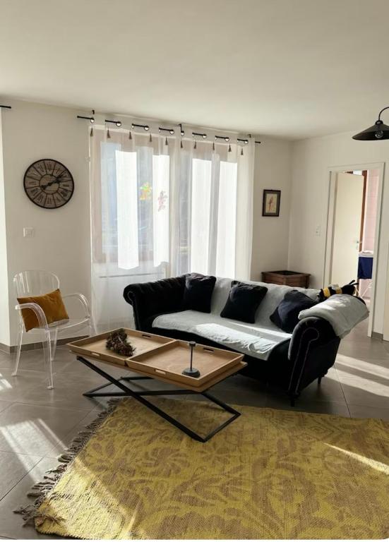 Appartement 70m2, entrée autonome, lit 180x200, terrasse privée ...