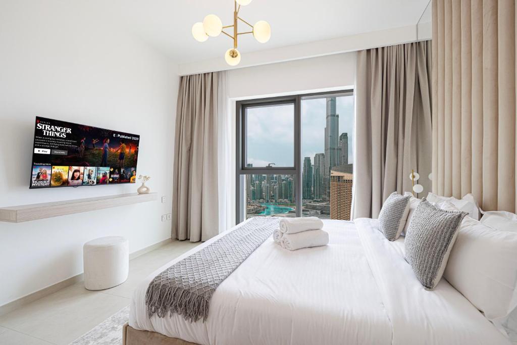 Glorious Burj Khalifa and Fountain views, Dubai (updated prices 2025)