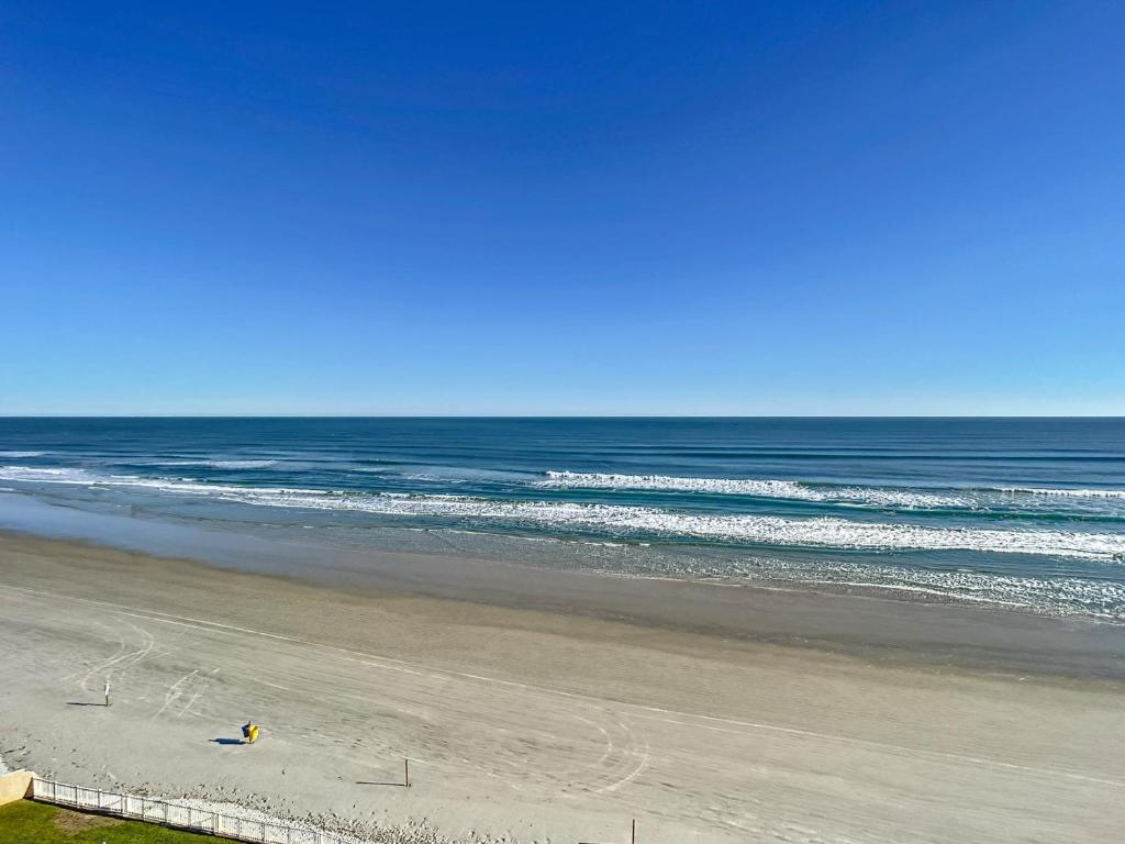 Oceania Beach Club 802, New Smyrna Beach (updated prices 2026)
