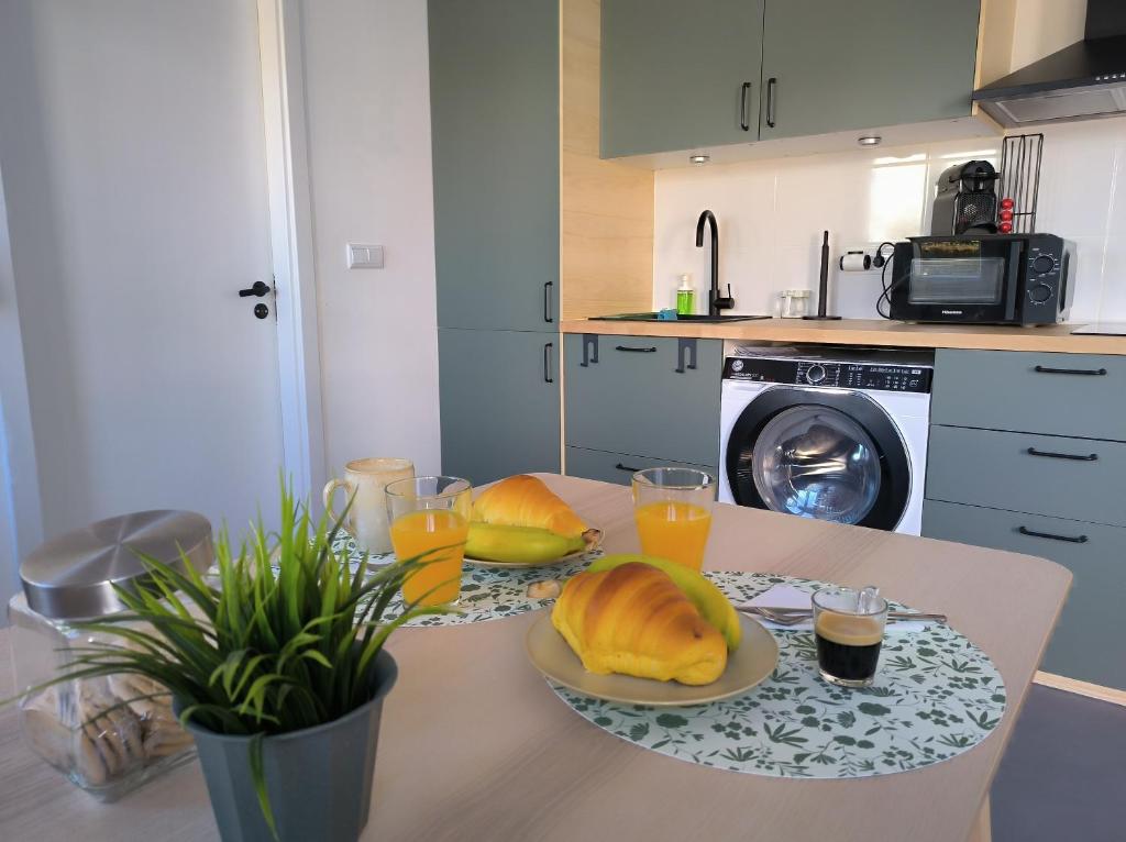 Relax&Roll - Manta Rota, Manta Rota (updated prices 2025)