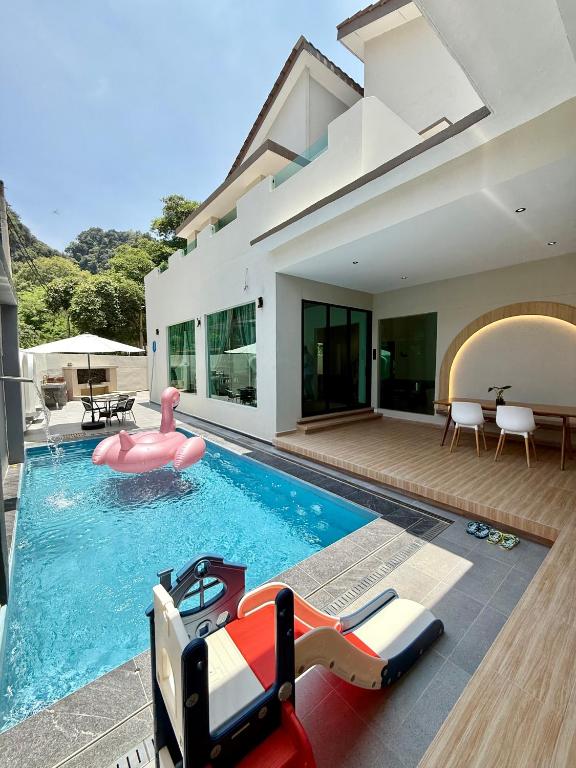 LYL EvenHill Private Pool-18-23pax 5BR, Ipoh (updated prices 2026)