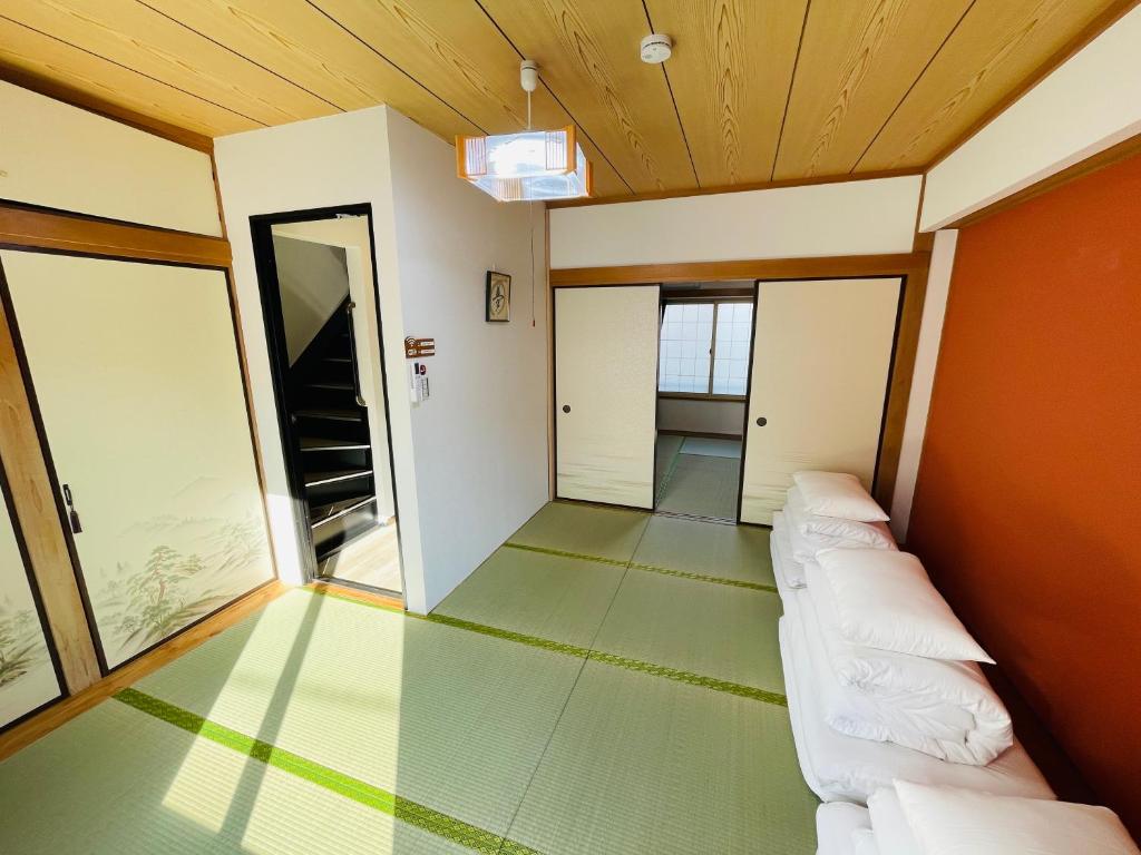 Sakae House, Tokyo (updated prices 2025)