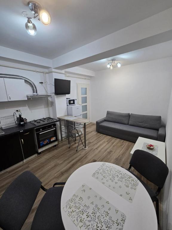 Latin studio, Bragadiru (updated prices 2025)