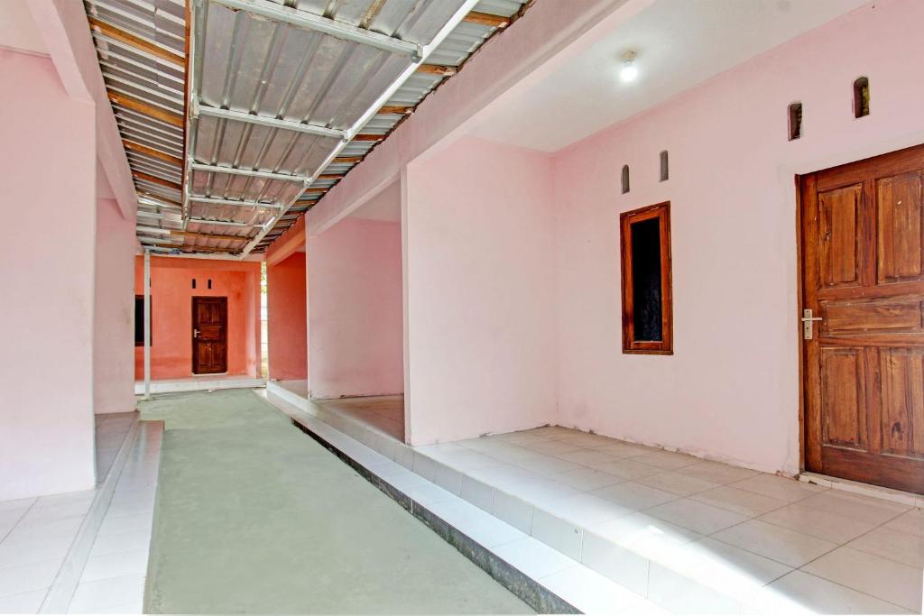 OYO Life 93058 Kos Subur, Tanjung (precios actualizados 2026)