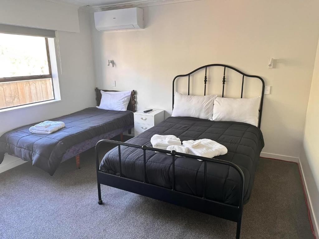 Stagger Inn - Double room, Tairua (updated prices 2025)