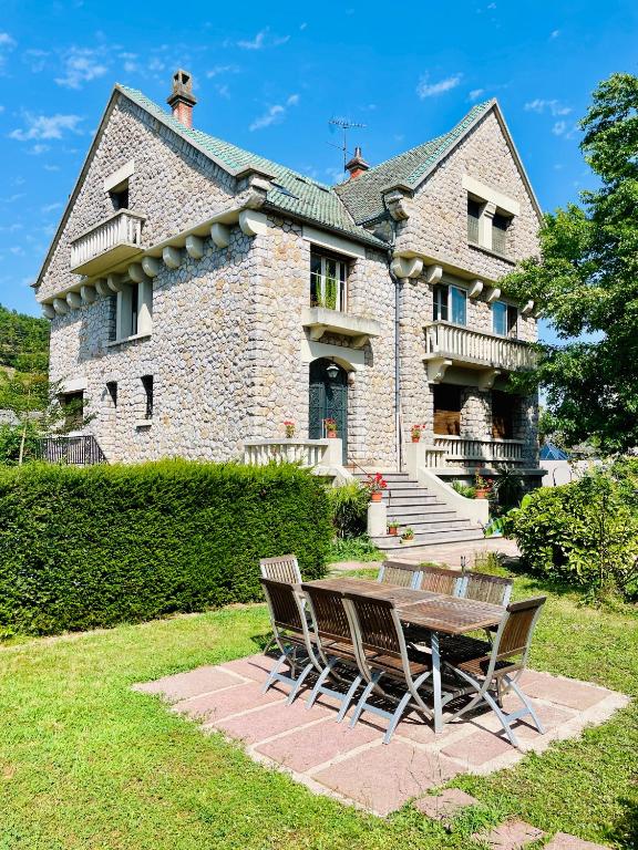 La Maison au toit vert, Espalion (updated prices 2026)