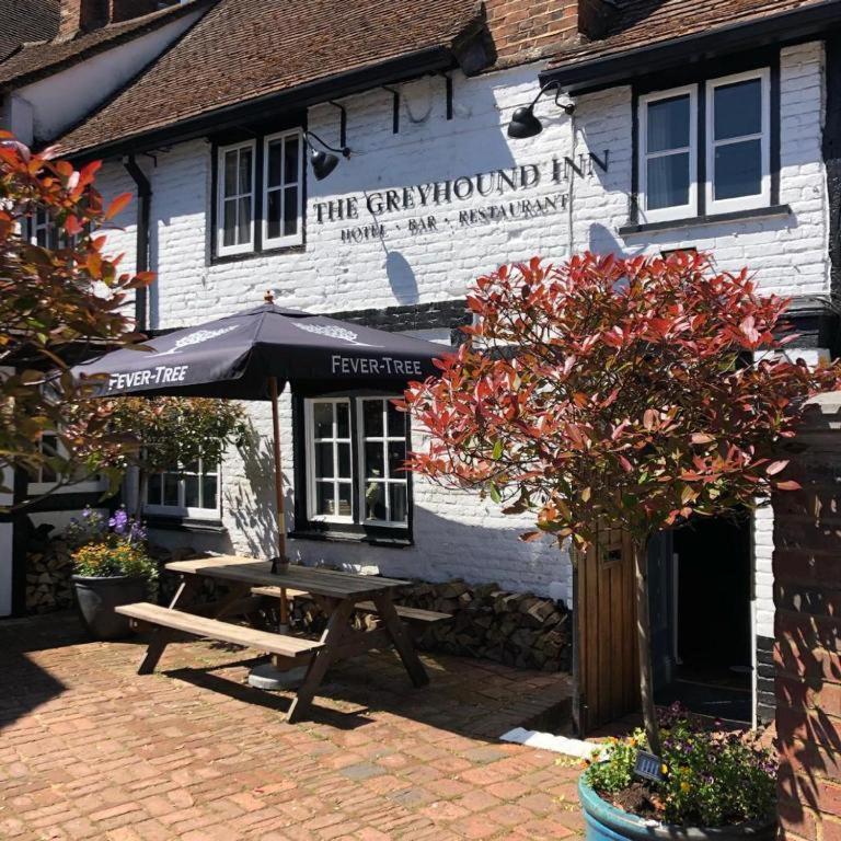 The Greyhound Inn, Gerrards Cross (updated prices 2026)