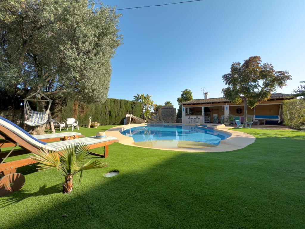 Nueva villa Majestic en Calpe, Calp (aktualisierte Preise für 2025)