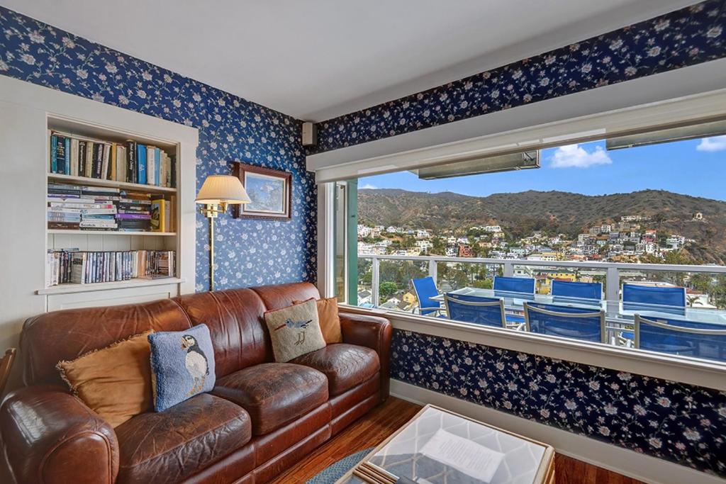 176MT Middle Terrace, Avalon (updated prices 2025)