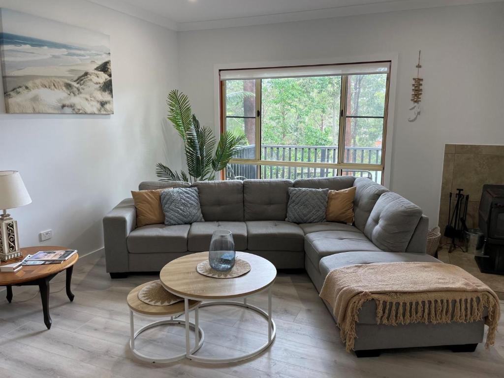 Smiths Tree House, Smiths Lake (updated prices 2025)