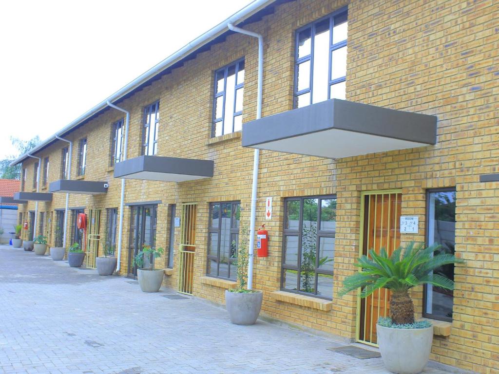 The Grand Comfort, Rustenburg (updated prices 2026)