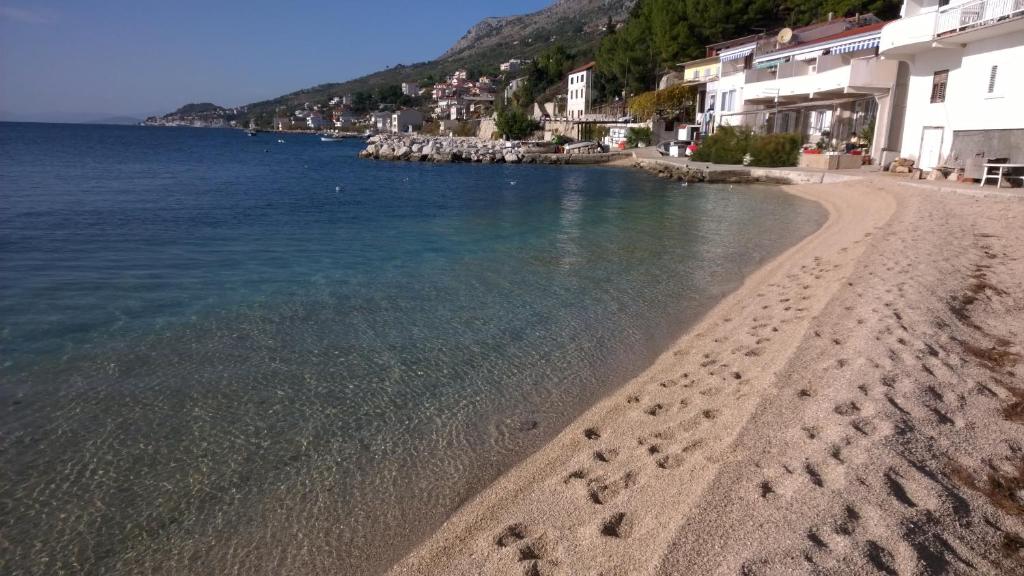 A big apartment for a big holiday!, Sumpetar (updated prices 2024)