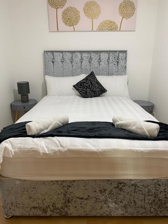 Pure East Coast Trainline By Tba, Fife (updated prices 2025)