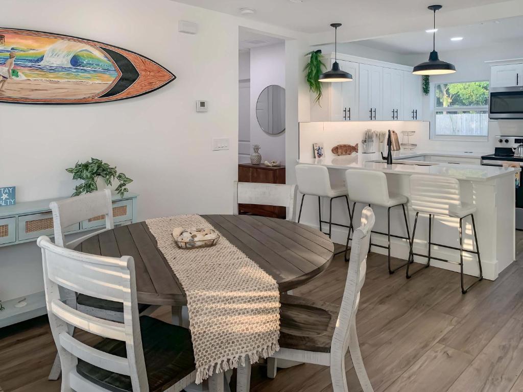 Surf Chic - 3br Park Fish Beaches, Melbourne (updated prices 2025)