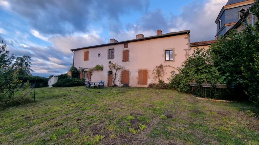 Gite ancien presbytère, Barrais-Bussolles (prezzi aggiornati per il 2025)