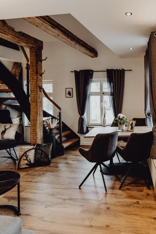 Stadt Land Fluss Boutique Aparthotel by Zollhaus, Forchheim ...