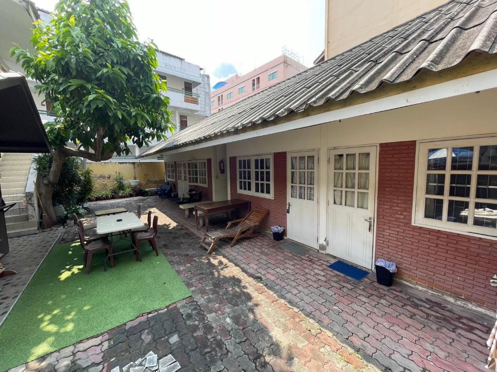 Thai-Tae Guesthouse Hua Hin, Hua Hin (updated prices 2025)