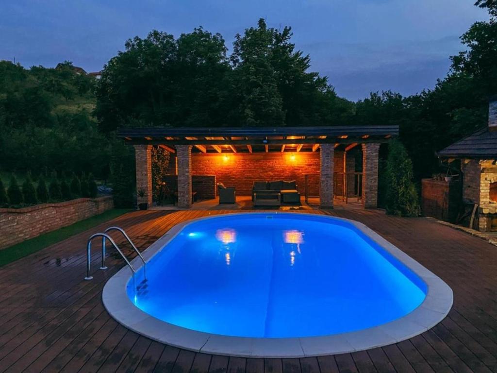 Rustic Cottage Turija, Lukavac (updated prices 2025)