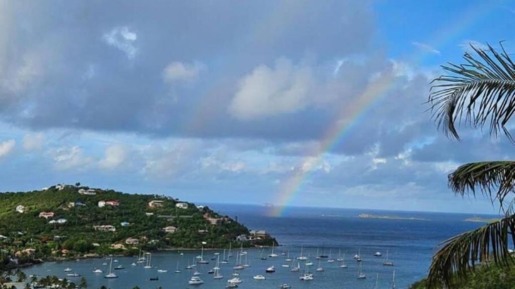 Bethany House - IMMACULATE OCEAN VIEWS Above the Westin Resort - Large ...