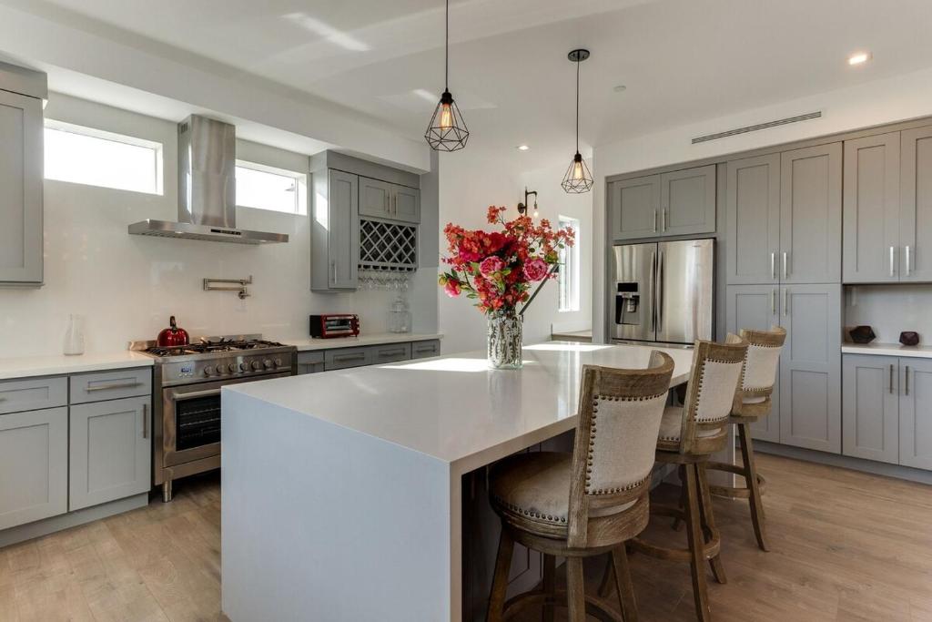 Culver City Modern Masterpiece with rooftop deck, Los Angeles (updated ...