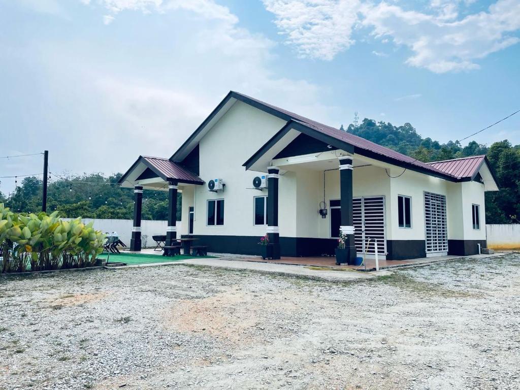Cikyu Homestay Private Pool Setiu, Kampung Rahmat (prezzi aggiornati ...
