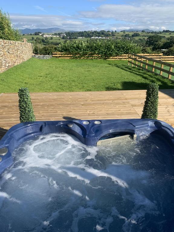 Luxury Cottage, views of the Lakes with Hot Tub, Cockermouth (updated ...