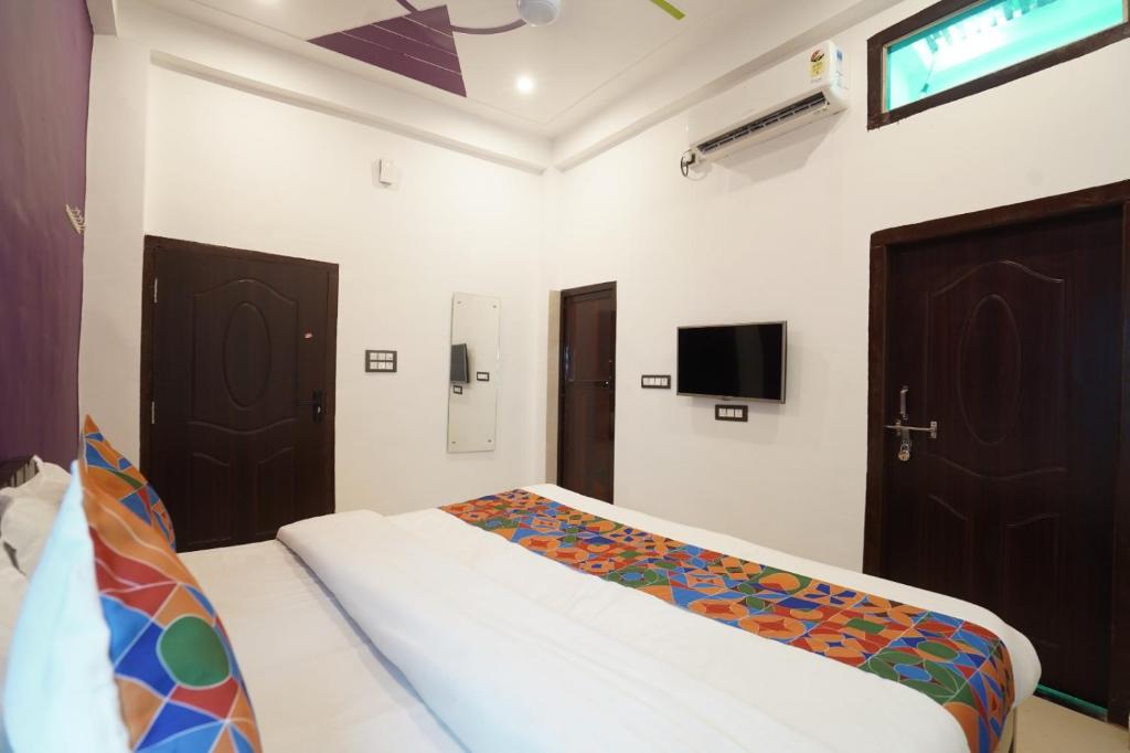 Awadh Royals Hotel, Ayodhya (updated prices 2026)